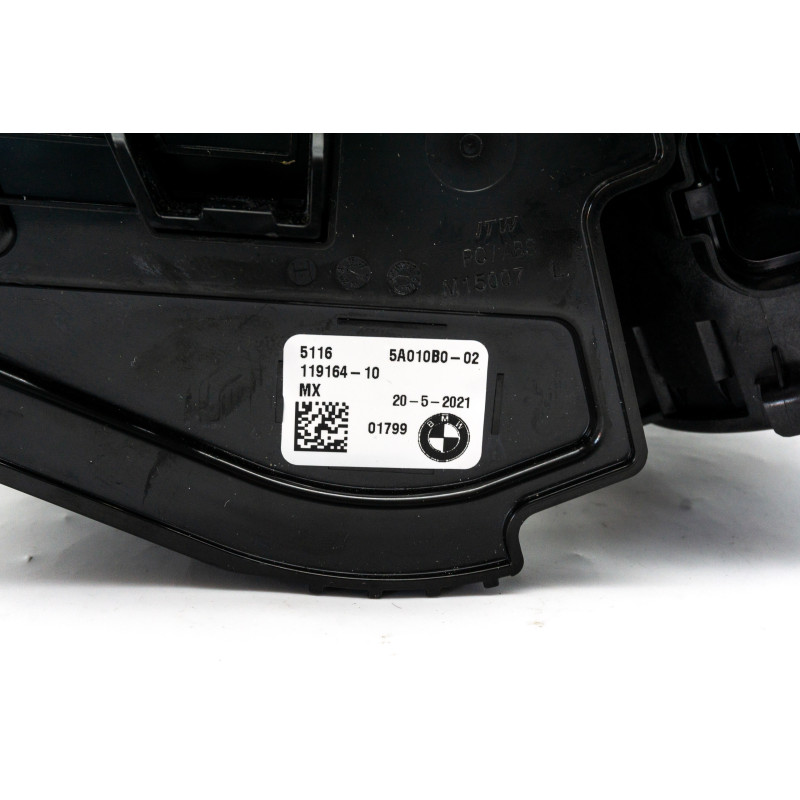 Uchwyt na napoje przedni środkowy BMW X3 G01 G08 X4 G02 51165A010B0